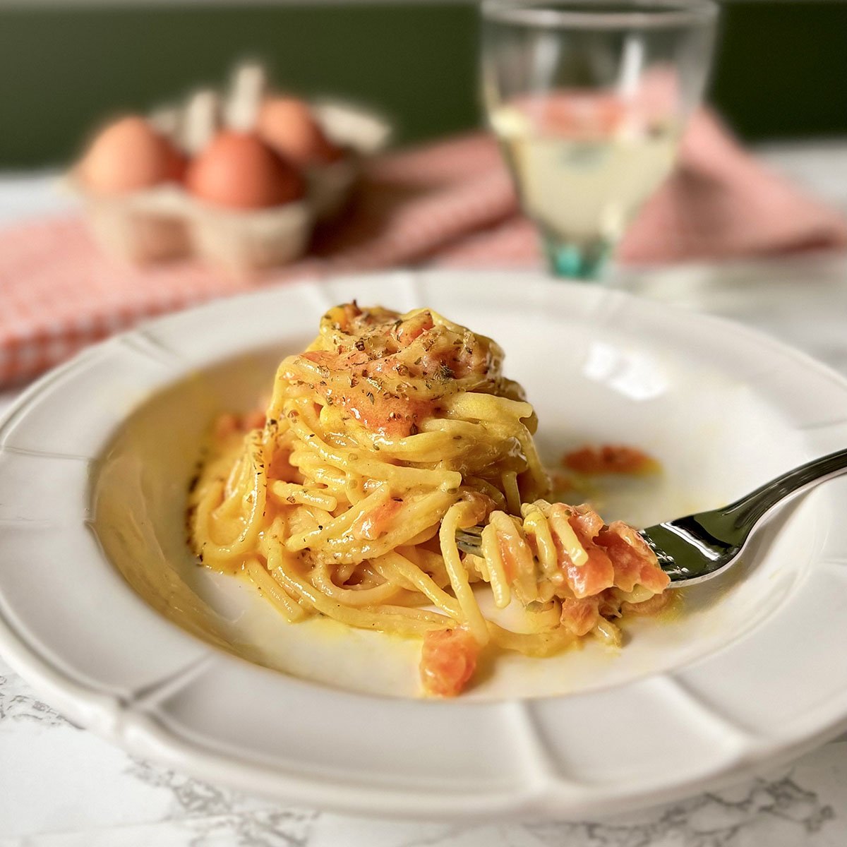 Smoked Salmon Carbonara A Fresh and Flavorful Twist