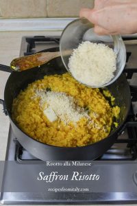 Risotto alla Milanese (Italian Saffron Risotto Recipe) - Recipes from Italy