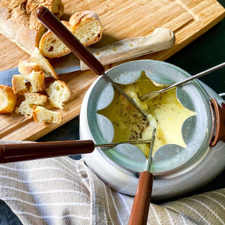 Authentic Italian Fondue Recipe (Fonduta alla Valdostana) - Recipes ...