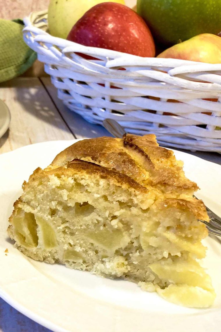 Torta di Mele (Classic Italian Apple Cake) - Recipes from Italy