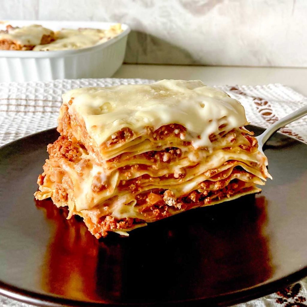 Lasagne alla Bolognese (Authentic Italian Lasagna Bolognese) - Recipes ...