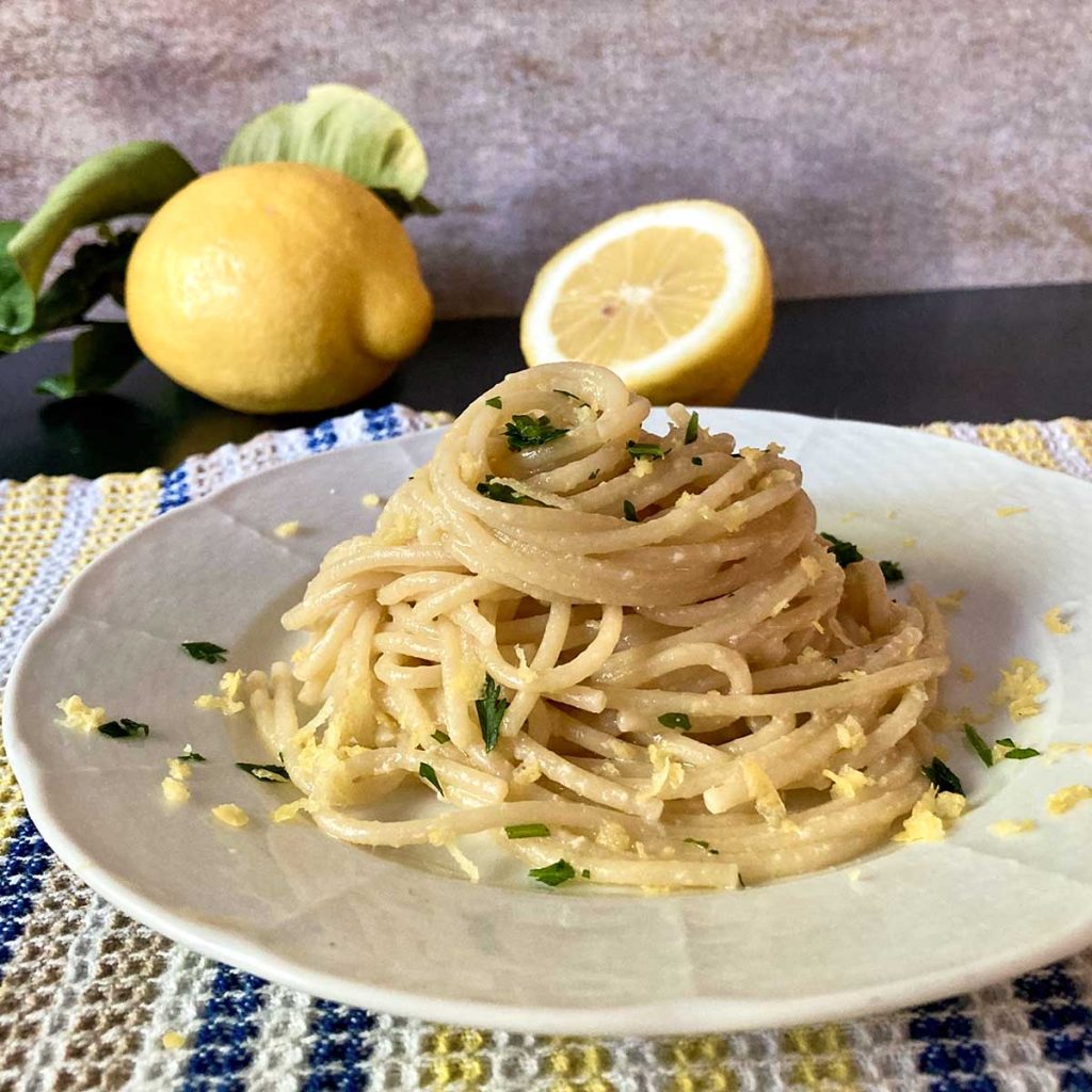 Spaghetti al Limone (Italian Lemon Spaghetti Recipe) - Recipes from Italy