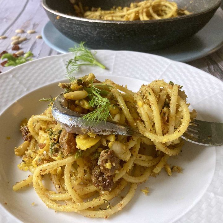 Pasta con le Sarde (Sicilian Pasta with Sardines) - Recipes from Italy
