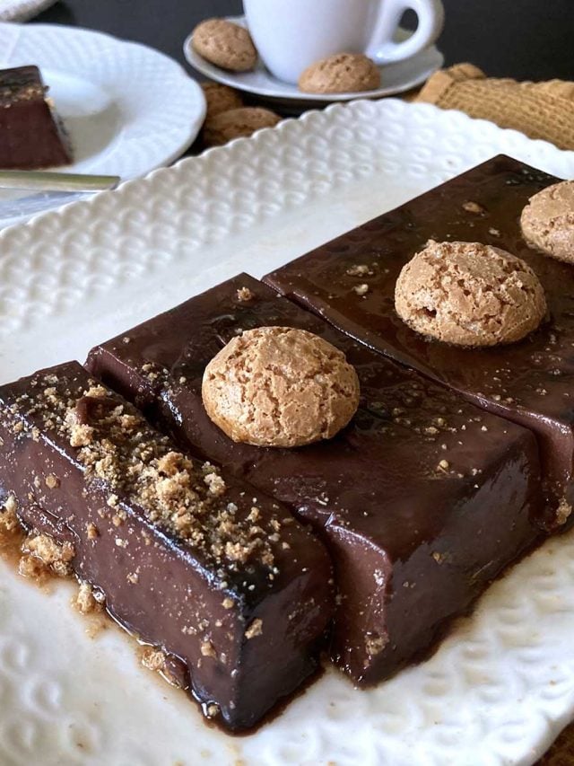 Italian Puddings & Creams - Recipes from Italy