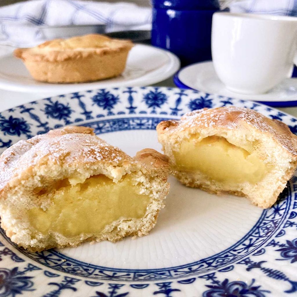 Easy Homemade Italian Pasticciotto Recipe - Recipes from Italy