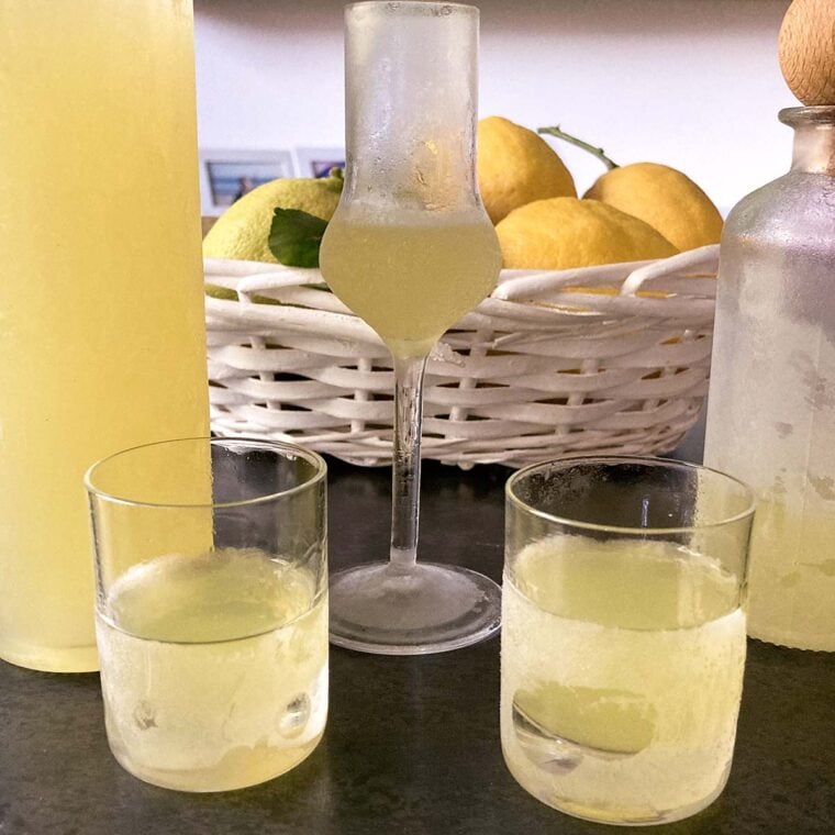 Limoncello Recipe – Make Authentic Italian Limoncello at Home - Recipes ...