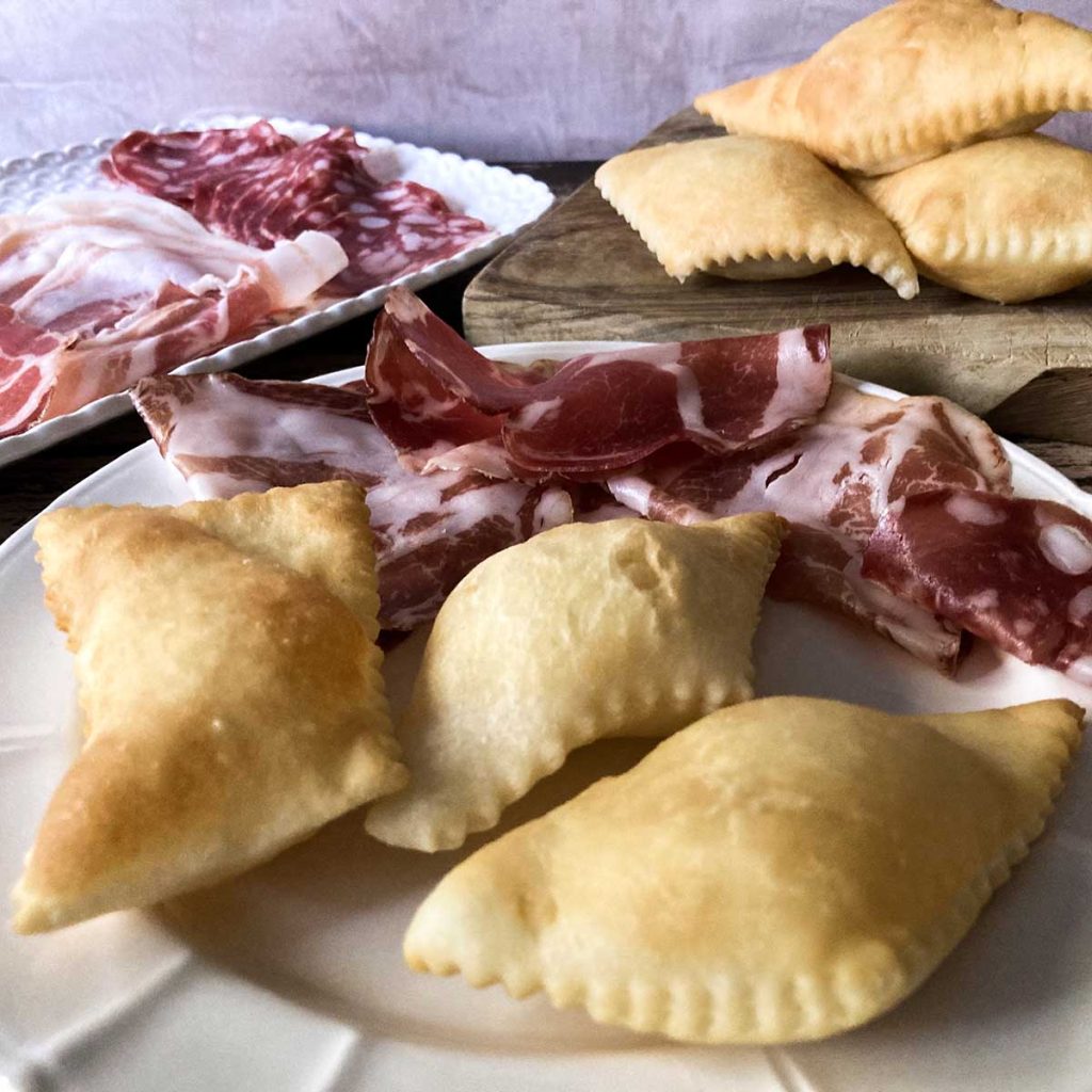 Gnocco Fritto Recipe (Emilian Fried Puffy Bread) - Recipes from Italy