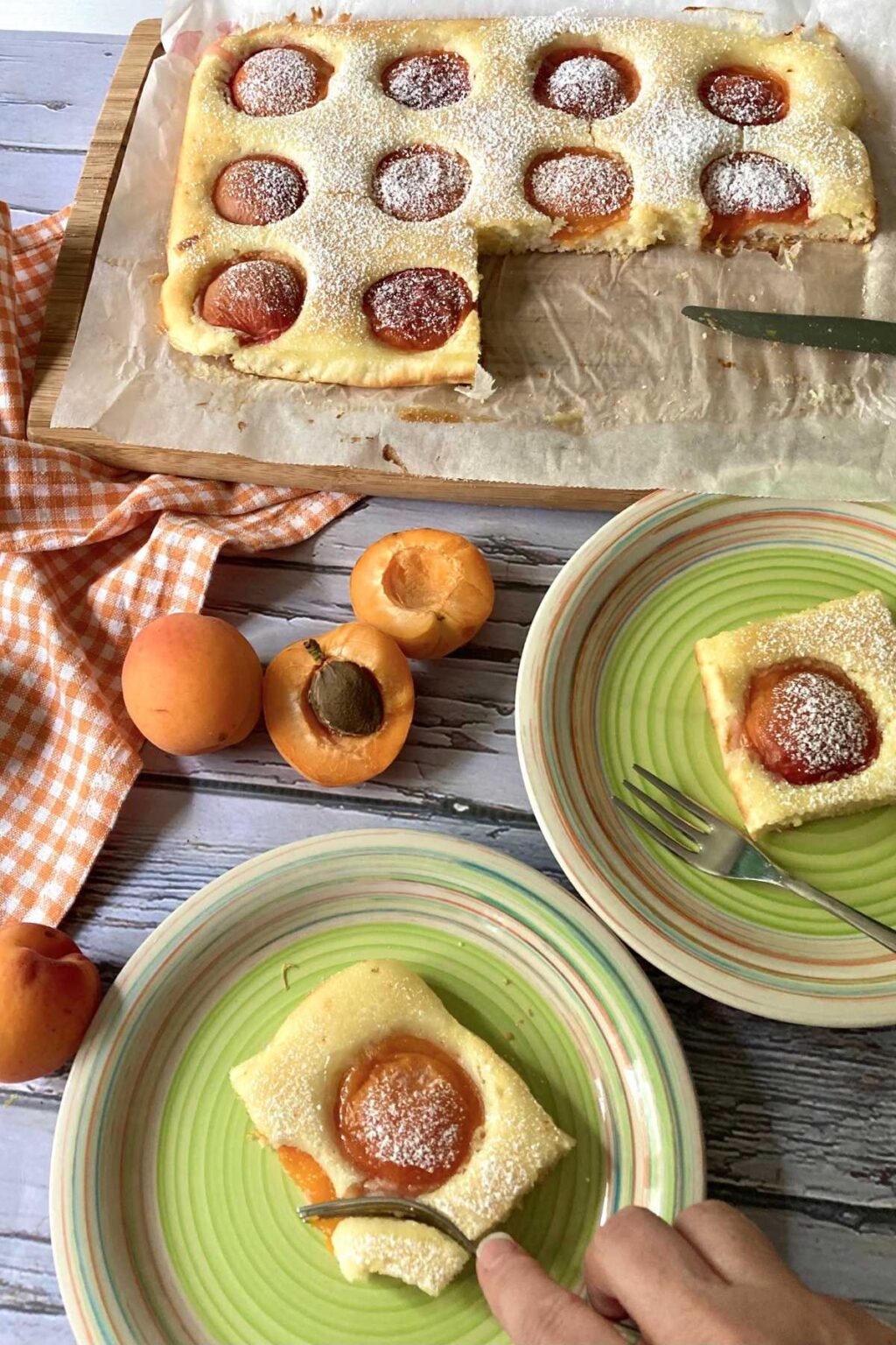 Italian Apricot Cake Recipe (with fresh Apricots) - Recipes from Italy
