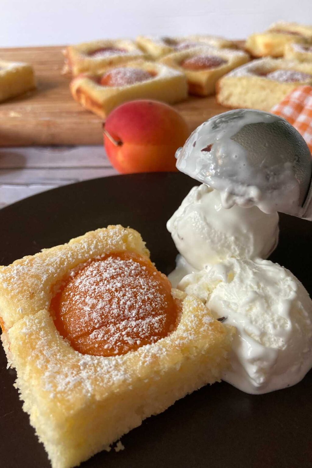 Italian Apricot Cake Recipe (with fresh Apricots) - Recipes from Italy