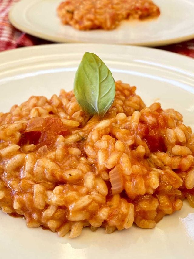 Saffron Risotto | Risotto alla Milanese - Recipes from Italy