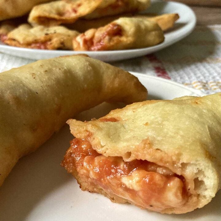 Authentic Panzerotti Recipe (Traditional Italian Fried Pizza Pockets ...