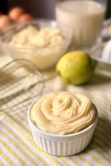 Italian Lemon Cream (Ready in 20 Minutes) - Recipes from Italy