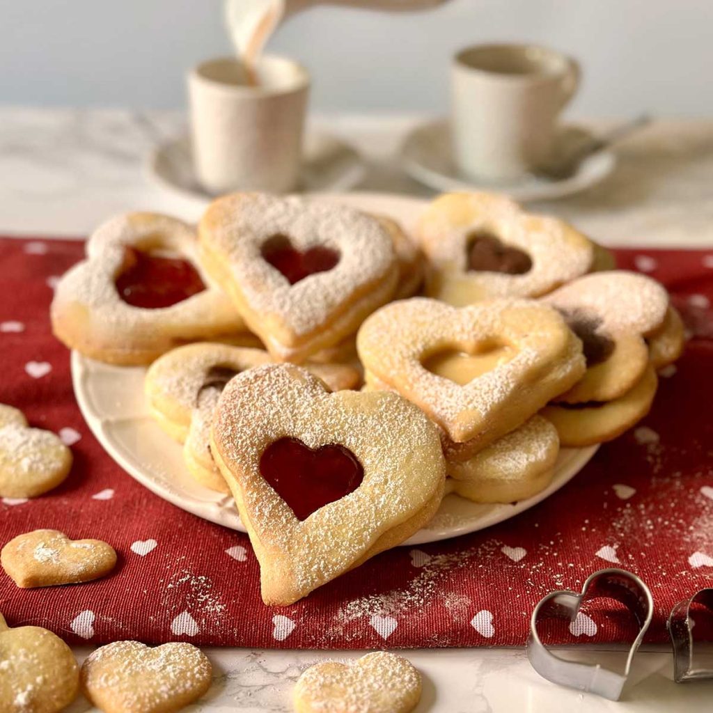 Jam Heart Cookies - Recipes from Italy