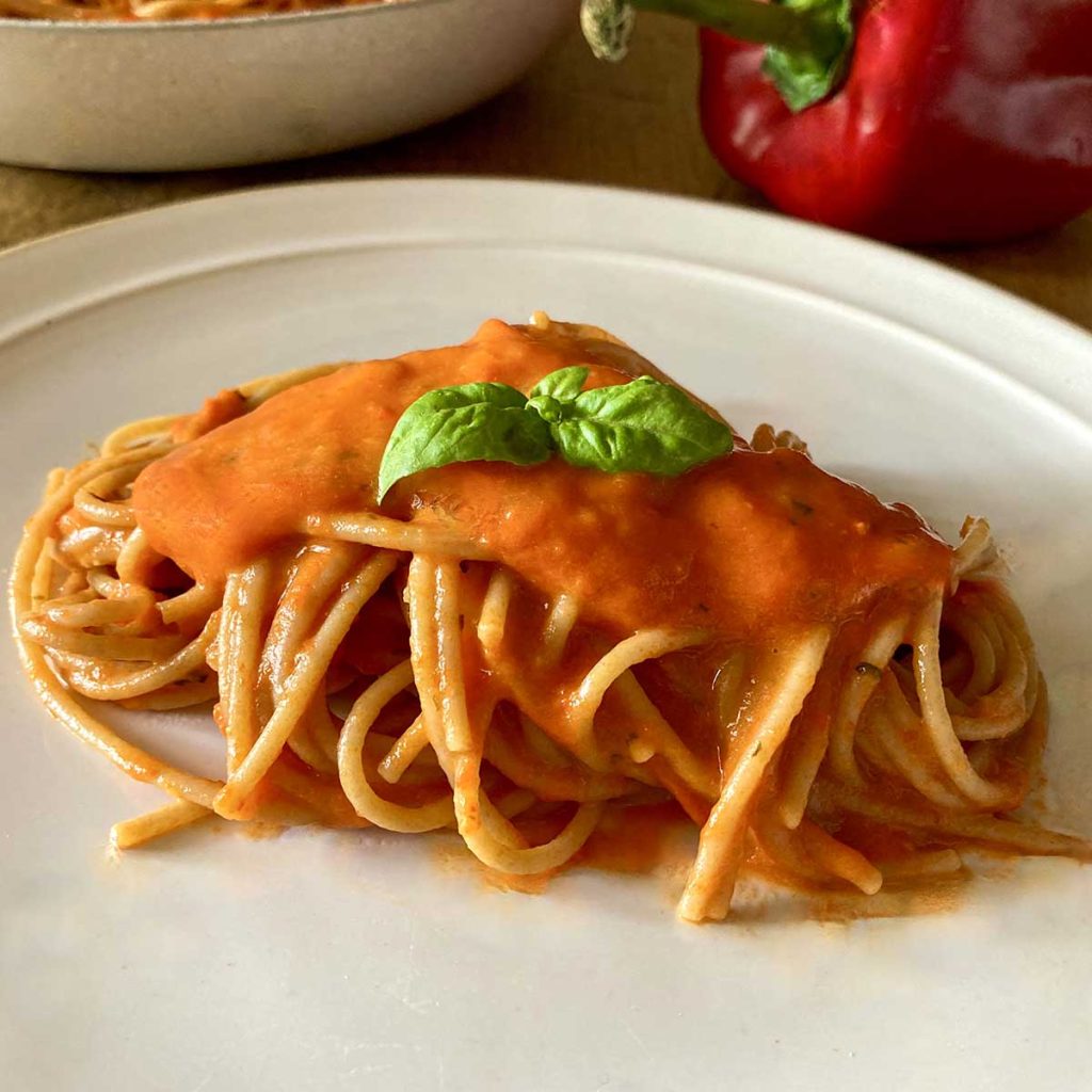 Creamy Red Pepper Pasta - Recipes from Italy