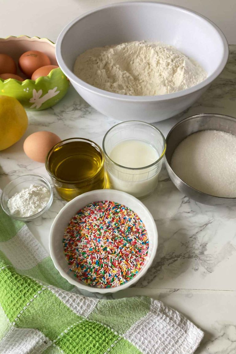 Scarcella (Italian Easter Cookies with Eggs) - Recipes from Italy