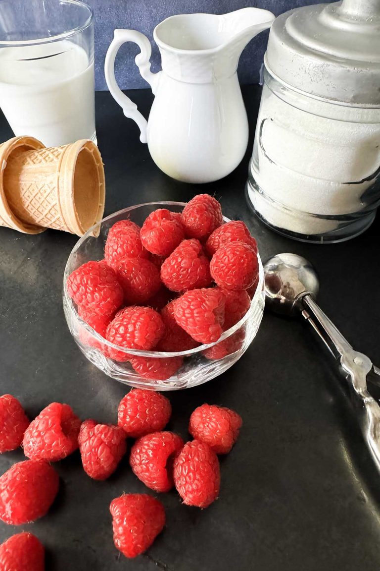 Homemade Creamy Raspberry Gelato Recipe - Recipes from Italy