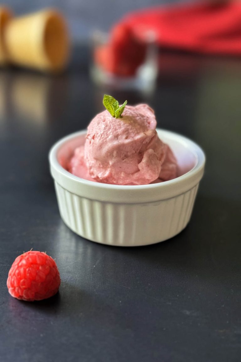 Homemade Creamy Raspberry Gelato Recipe - Recipes from Italy