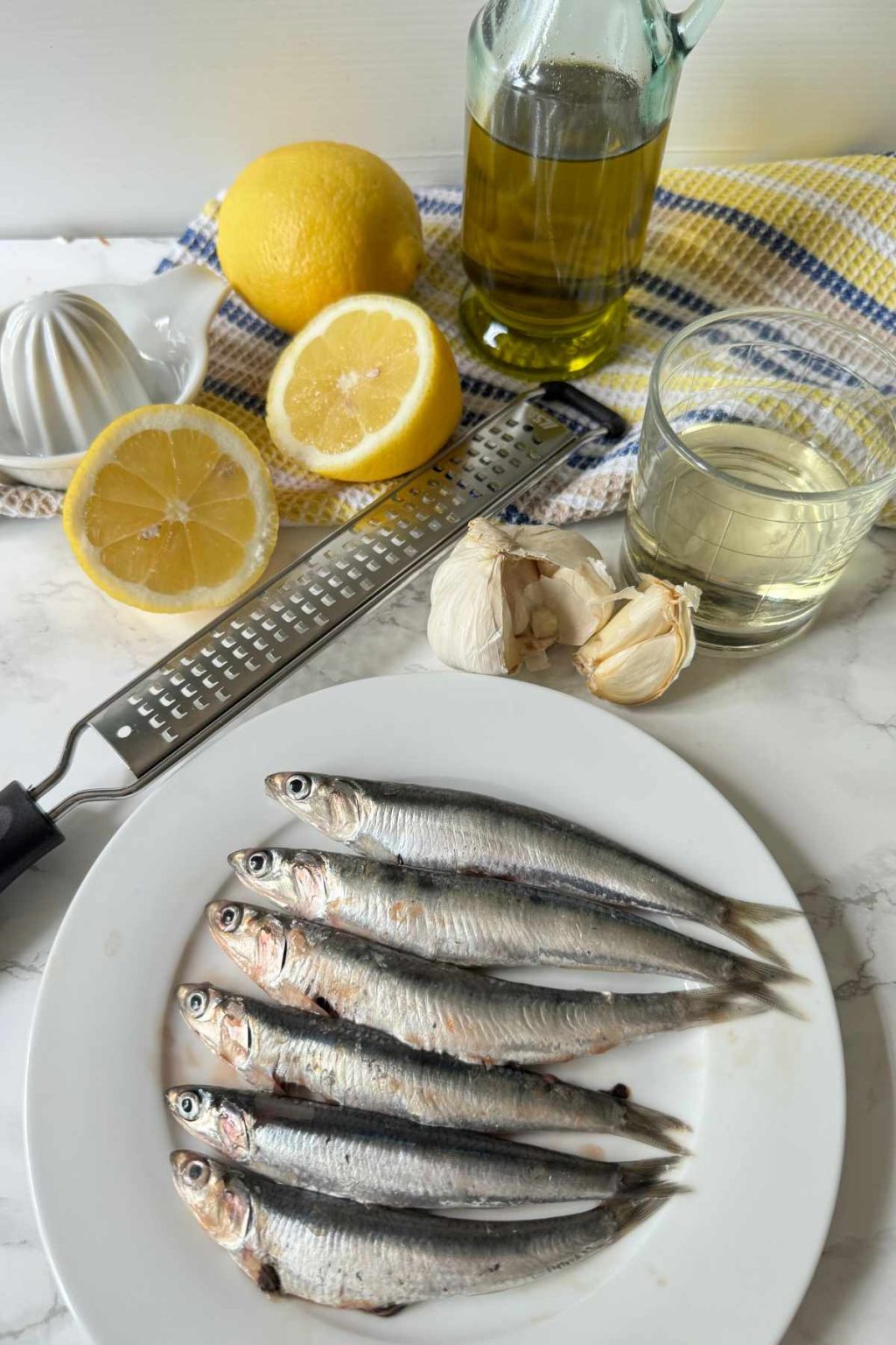 Delicious Anchovies Cooked in Lemon - Recipes from Italy