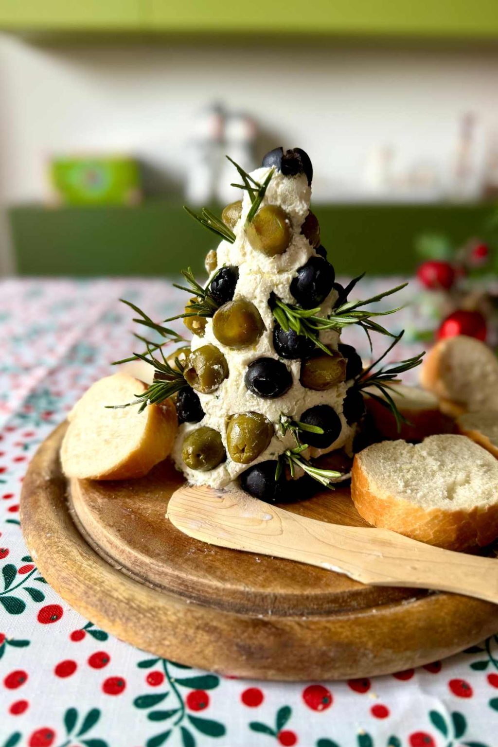 Christmas Tree Cheese Spread with Ricotta and Olives - Recipes from Italy