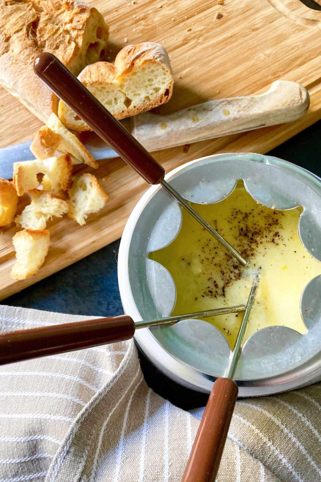 Authentic Italian Fondue Recipe (Fonduta alla Valdostana) - Recipes ...