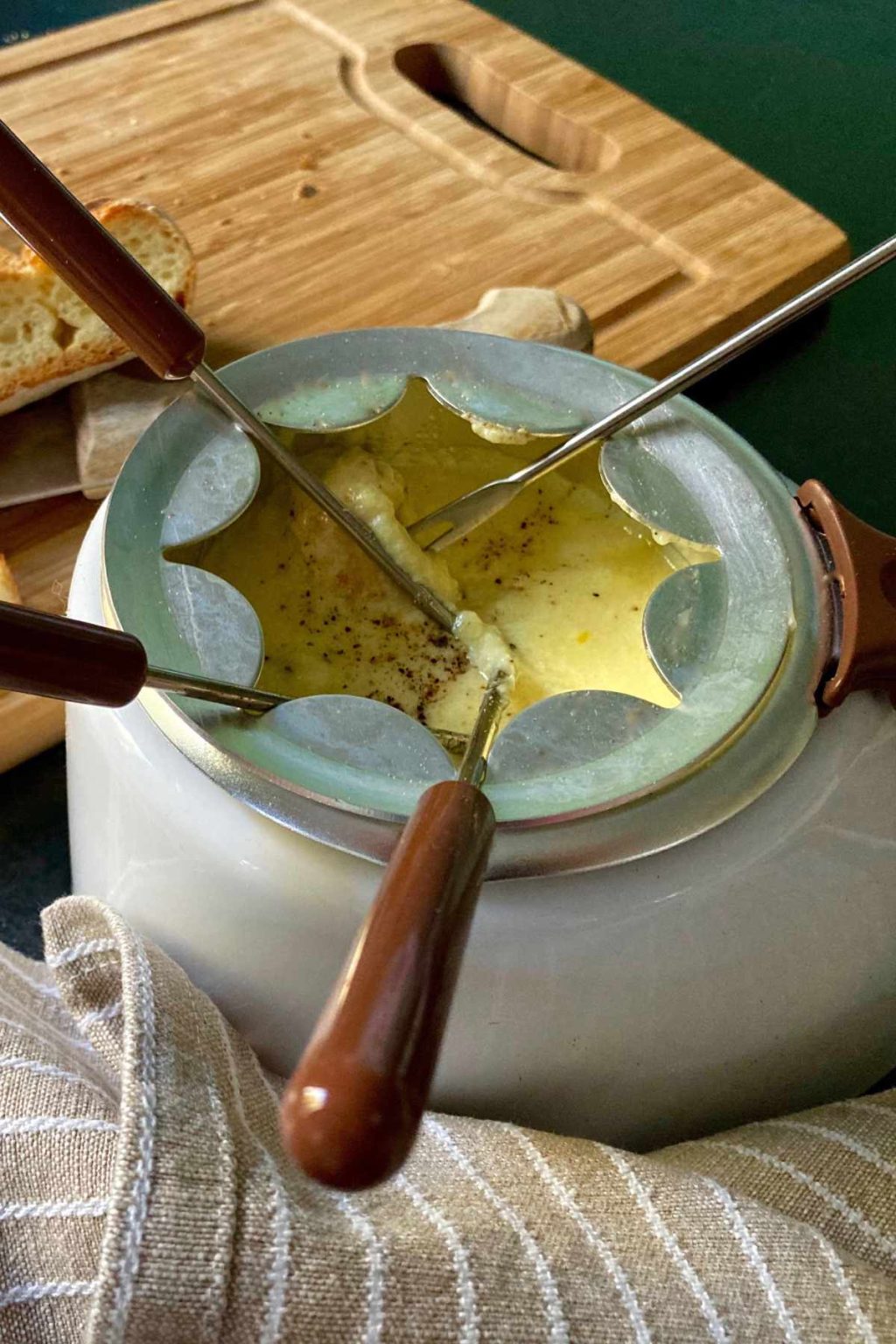 Authentic Italian Fondue Recipe (Fonduta alla Valdostana) - Recipes ...