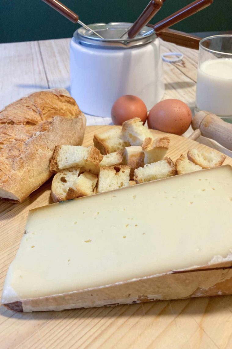 Authentic Italian Fondue Recipe (Fonduta alla Valdostana) - Recipes ...