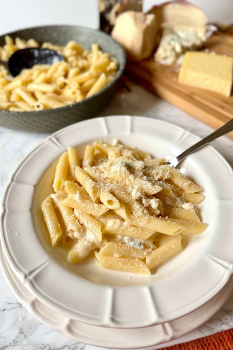 Pasta ai Quattro Formaggi (Four Cheese Pasta Recipe) - Recipes from Italy