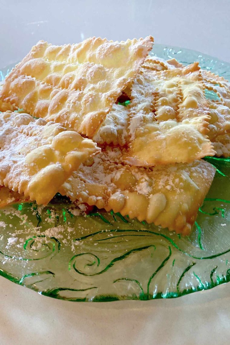 Chiacchiere Recipe (Italian Carnival Fried Cookies) - Recipes from Italy