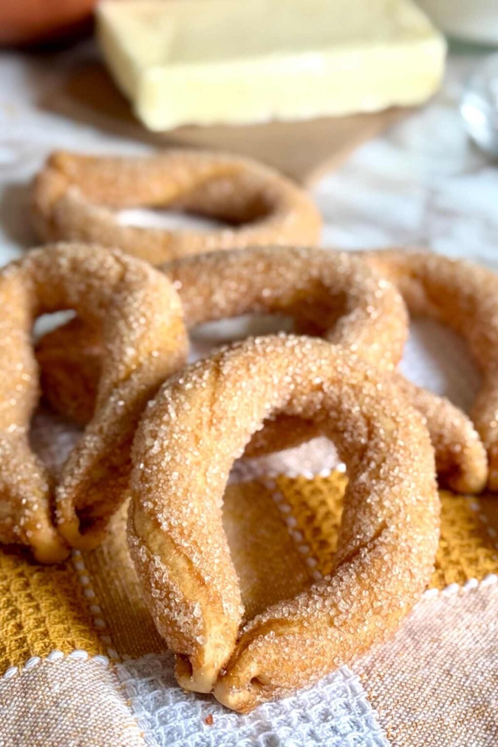 Torcetti al Burro (Traditional Italian Butter Cookies) - Recipes from Italy