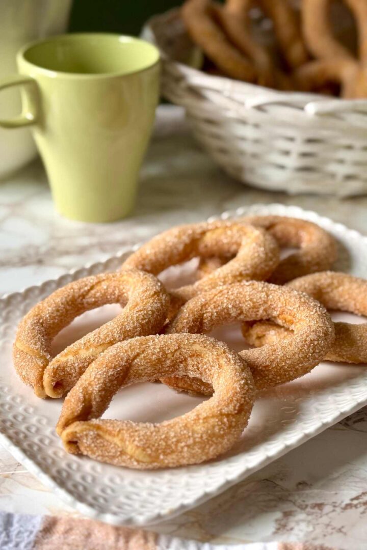 Torcetti al Burro (Traditional Italian Butter Cookies) - Recipes from Italy