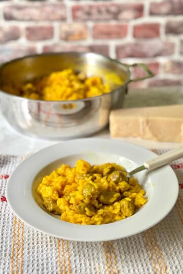 Risotto alla Monzese (Italian Saffron Risotto with Sausage) - Recipes ...