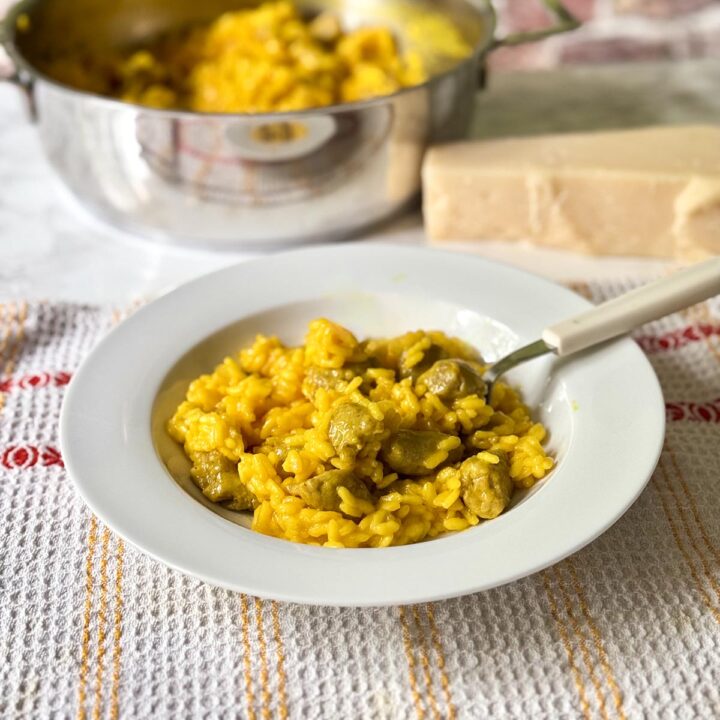 Risotto alla Monzese (Italian Saffron Risotto with Sausage) - Recipes ...