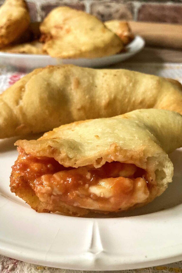 Authentic Panzerotti Recipe (Traditional Italian Fried Pizza Pockets ...