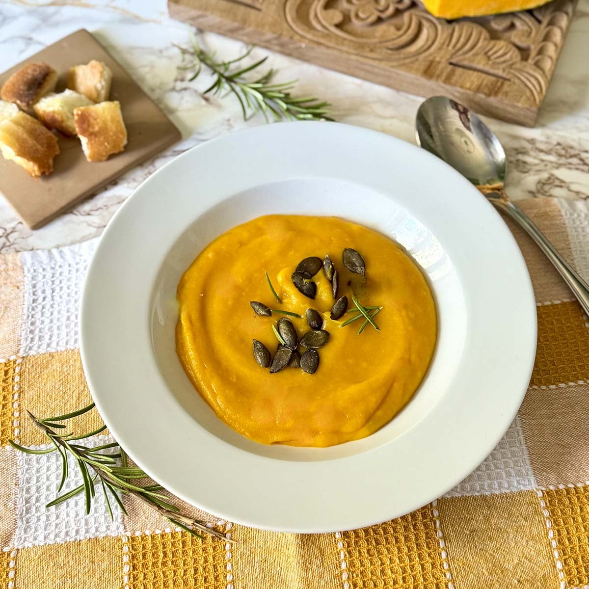 Vellutata di Zucca (Italian Creamy Pumpkin Soup) - Recipes from Italy