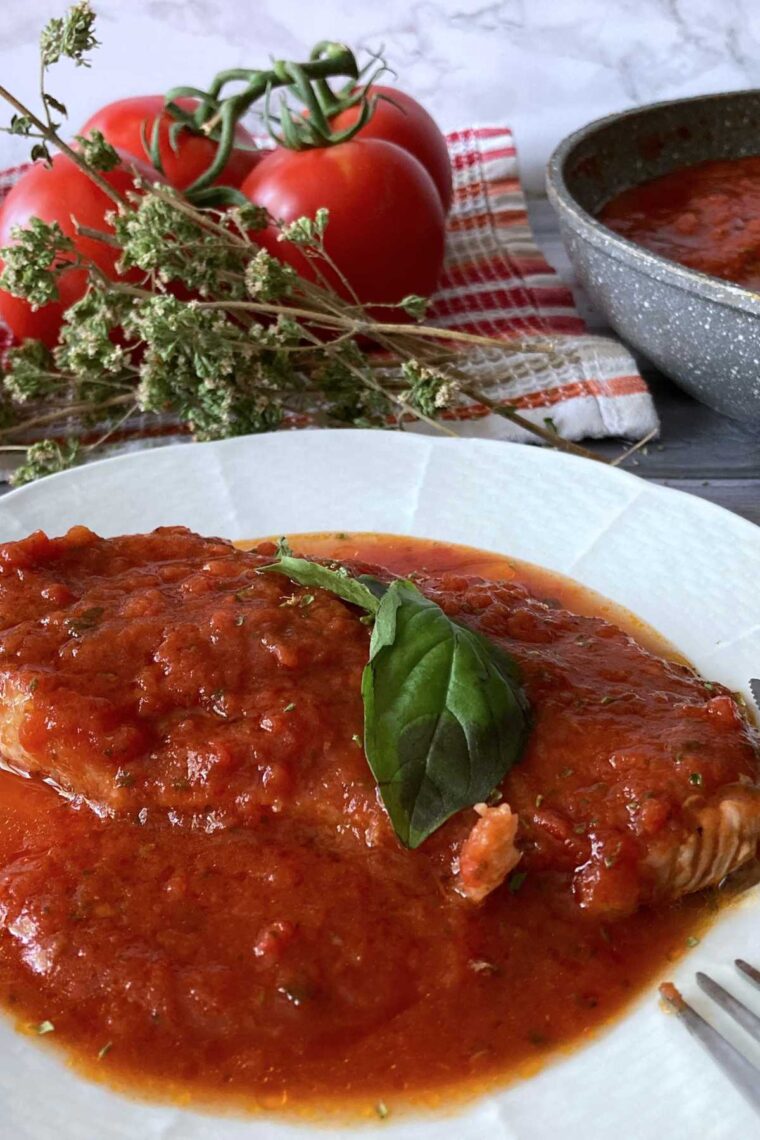 Carne alla Pizzaiola (Steak Pizzaiola Recipe) - Recipes from Italy