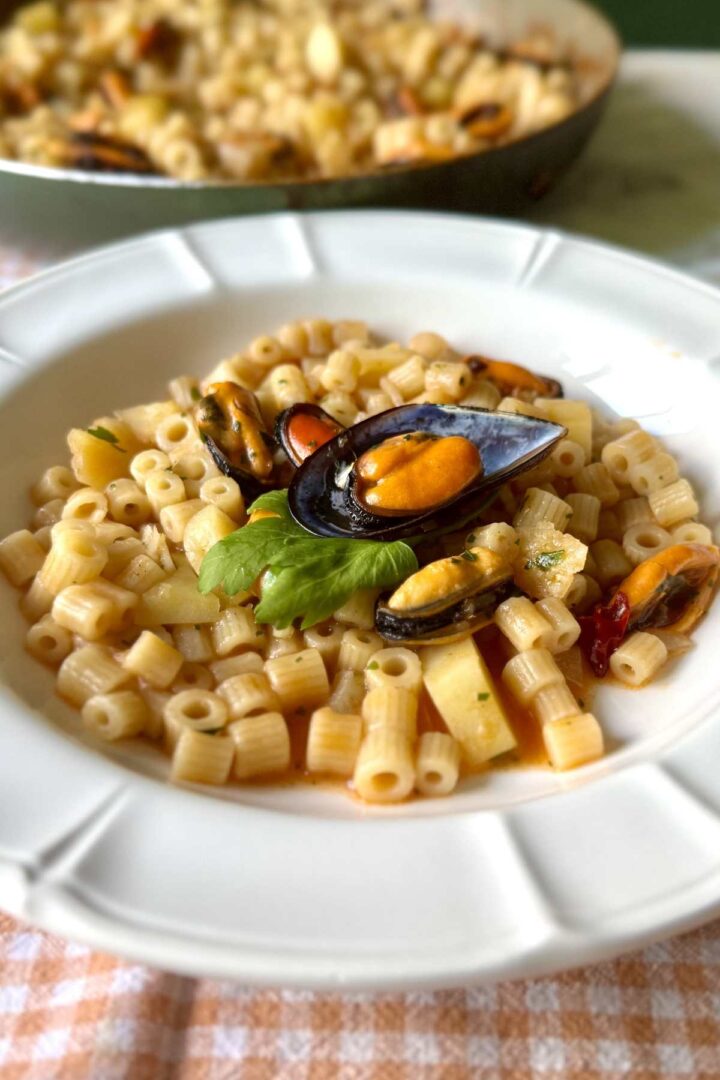 Neapolitan Pasta with Potatoes and Mussels (Pasta, Patate e Cozze ...