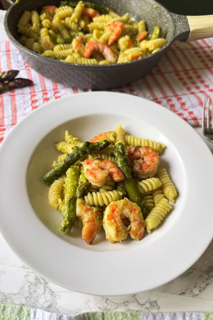 Shrimp and Asparagus Pasta Recipe (Italian Fusilli with Shrimp ...